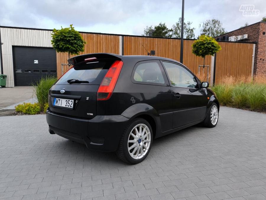 Melns Ford Fiesta 2005 Palanga, ar dzinēja tilpumu 1.60 L un nobraukumu 386 tūkst. km par 1650 €, foto 5 vietnē AUTOMOTO.COM.LV