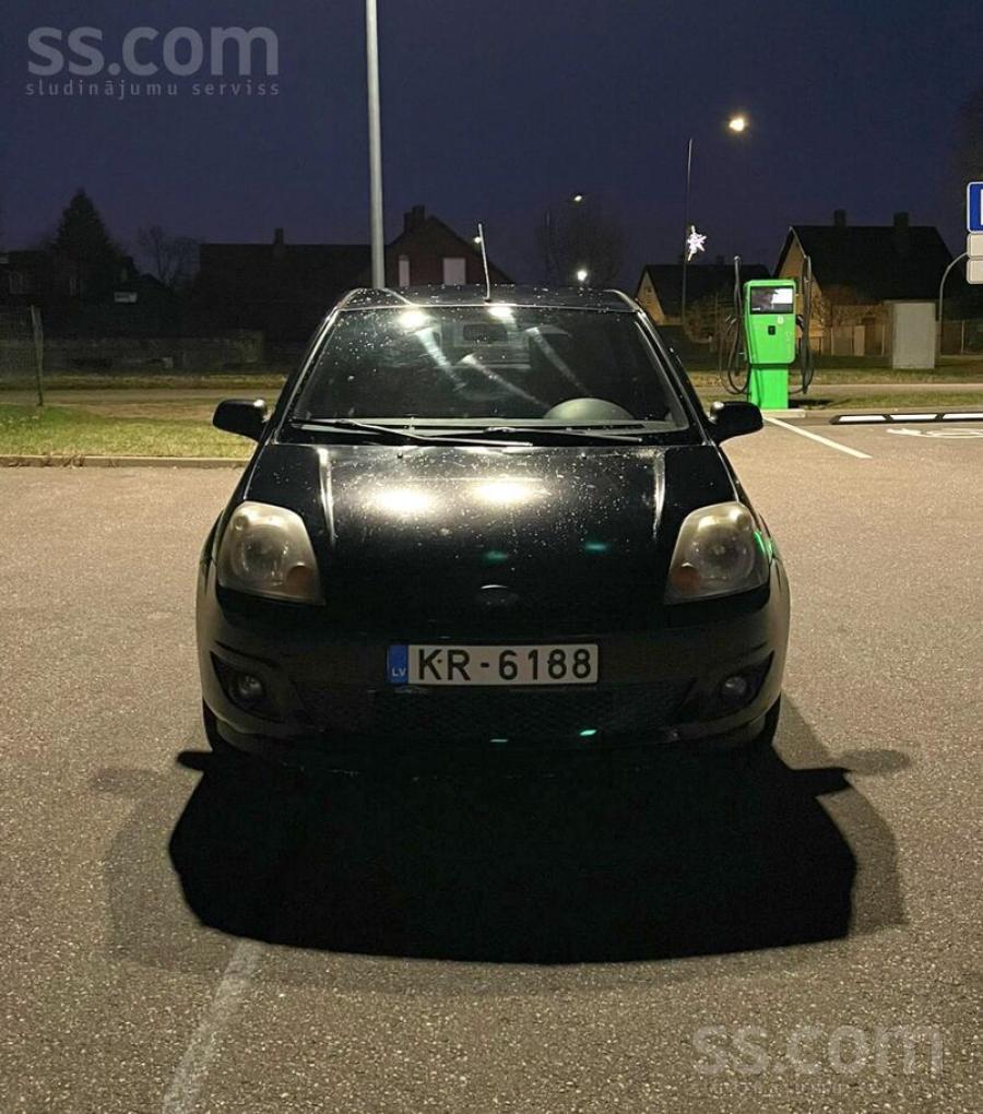 Melns Ford Fiesta 2006 Limbaži, ar dzinēja tilpumu 1.40 L un nobraukumu 310 tūkst. km par 1250 €, foto 1 vietnē AUTOMOTO.COM.LV