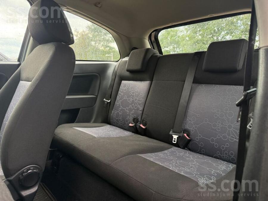 Melns Ford Fiesta 2007 Rīga, ar dzinēja tilpumu 1.30 L un nobraukumu 0 tūkst. km par 1800 €, foto 8 vietnē AUTOMOTO.COM.LV