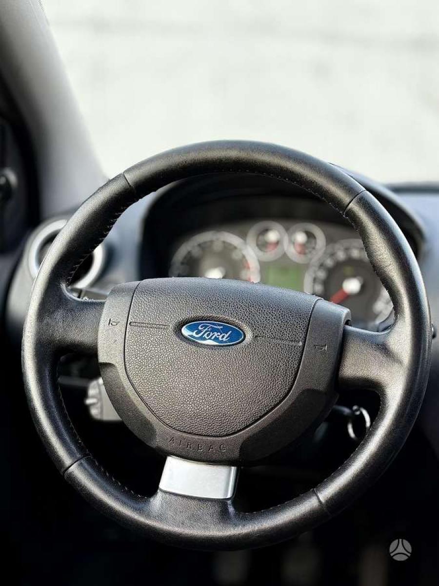 Melns Ford Fiesta 2007 Viļņa, ar dzinēja tilpumu 1.40 L un nobraukumu 147 tūkst. km par 1150 €, foto 12 vietnē AUTOMOTO.COM.LV