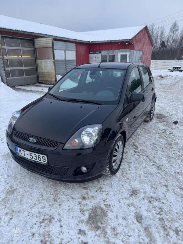 Black Ford Fiesta 2008 in Riga, with an engine capacity of 1.40 L and mileage of 121 thousand km for 1899 €, photo 1 on AUTOMOTO.COM.LV