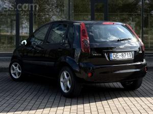 Melns Ford Fiesta 2008 Tukums, ar dzinēja tilpumu 1.40 L un nobraukumu 267 tūkst. km par 1600 €, foto 6 vietnē AUTOMOTO.COM.LV
