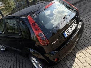 Melns Ford Fiesta 2008 Tukums, ar dzinēja tilpumu 1.40 L un nobraukumu 267 tūkst. km par 1600 €, foto 7 vietnē AUTOMOTO.COM.LV