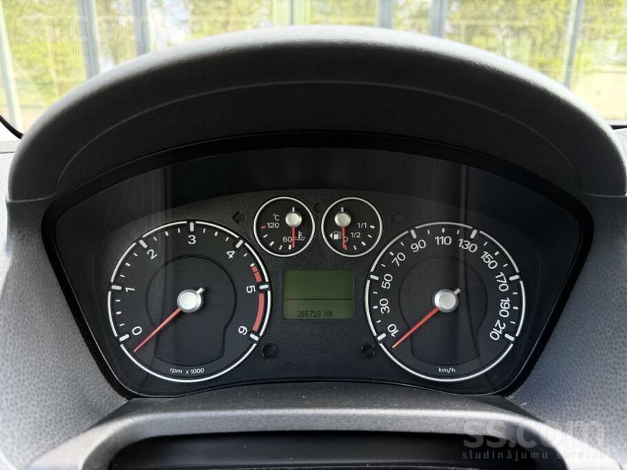 Melns Ford Fiesta 2008 Tukums, ar dzinēja tilpumu 1.40 L un nobraukumu 267 tūkst. km par 1600 €, foto 18 vietnē AUTOMOTO.COM.LV