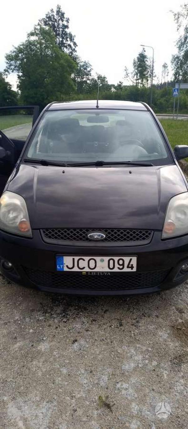 Black Ford Fiesta 2008 in Naujoji Akmene, with an engine capacity of 1.40 L and mileage of 227 thousand km for 1700 €, photo 1 on AUTOMOTO.COM.LV