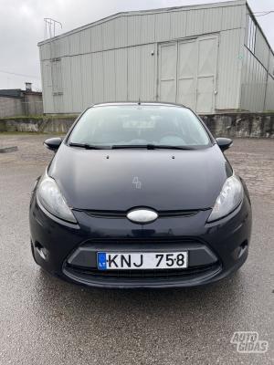 Black Ford Fiesta 2009 in Alytus, with an engine capacity of 1.60 L and mileage of 280 thousand km for 1600 €, photo 2 on AUTOMOTO.COM.LV