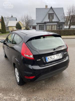 Black Ford Fiesta 2009 in Alytus, with an engine capacity of 1.60 L and mileage of 280 thousand km for 1600 €, photo 6 on AUTOMOTO.COM.LV