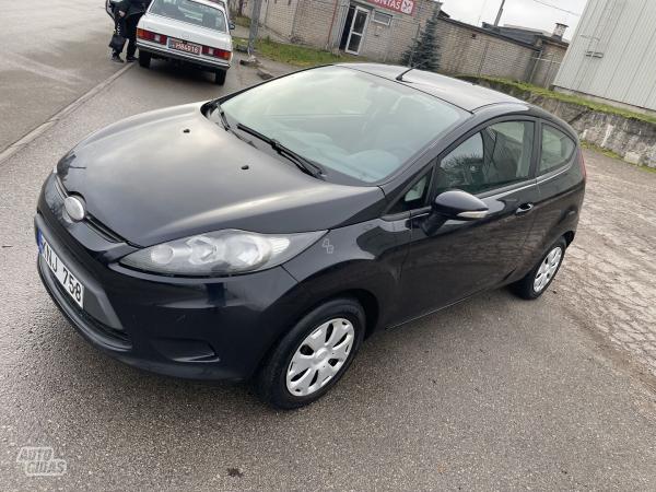 Black Ford Fiesta 2009 in Alytus, with an engine capacity of 1.60 L and mileage of 280 thousand km for 1600 €, photo 8 on AUTOMOTO.COM.LV