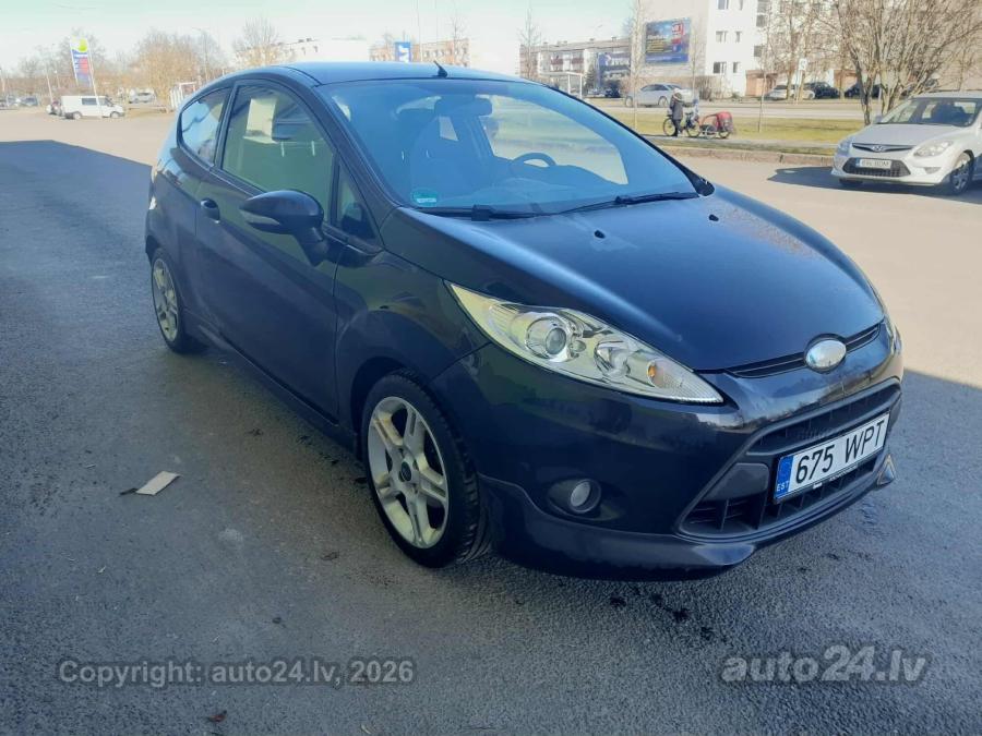 Melns Ford Fiesta 2009 Tallina, ar dzinēja tilpumu 1.60 L un nobraukumu 267 tūkst. km par 4300 €, foto 3 vietnē AUTOMOTO.COM.LV