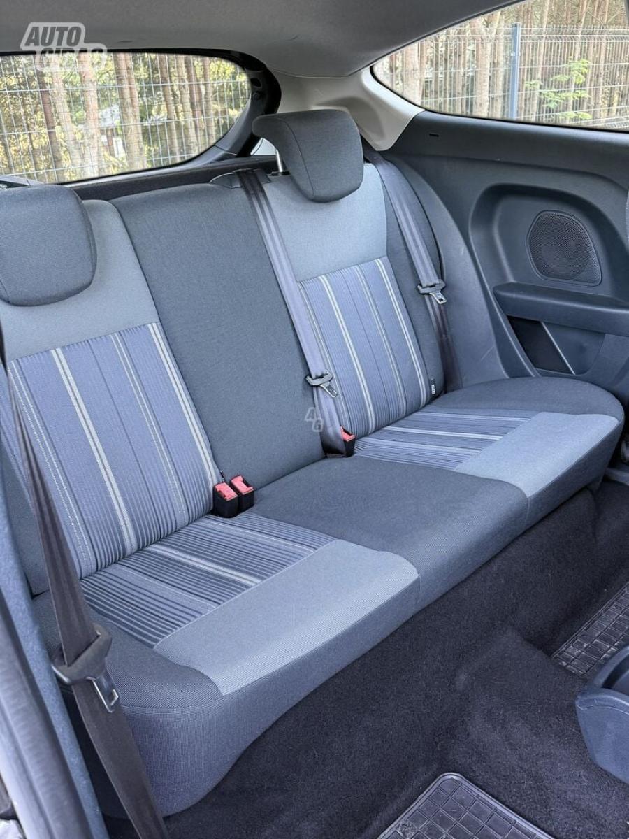 Black Ford Fiesta 2009 in Elektrenai, with an engine capacity of 1.60 L and mileage of 164 thousand km for 2200 €, photo 10 on AUTOMOTO.COM.LV