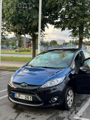 Black Ford Fiesta 2009 in Riga, with an engine capacity of 1.60 L and mileage of 477 thousand km for 1400 €, photo  on AUTOMOTO.COM.LV
