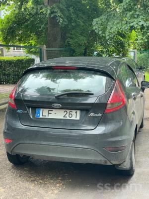 Black Ford Fiesta 2009 in Riga, with an engine capacity of 1.60 L and mileage of 477 thousand km for 1400 €, photo 6 on AUTOMOTO.COM.LV