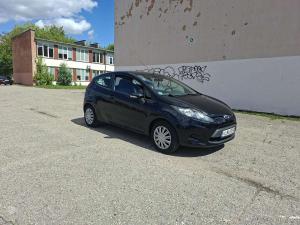 Melns Ford Fiesta 2009 Panevēža, ar dzinēja tilpumu 1.24 L un nobraukumu 223 tūkst. km par 1400 €, foto  vietnē AUTOMOTO.COM.LV