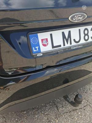 Black Ford Fiesta 2009 in Panevezys, with an engine capacity of 1.24 L and mileage of 223 thousand km for 1400 €, photo 7 on AUTOMOTO.COM.LV