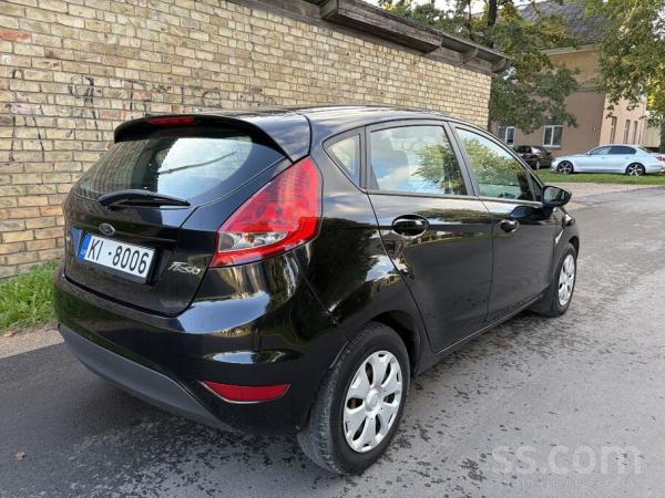 Melns Ford Fiesta 2009 Jelgava, ar dzinēja tilpumu 1.40 L un nobraukumu 0 tūkst. km par 2150 €, foto 6 vietnē AUTOMOTO.COM.LV