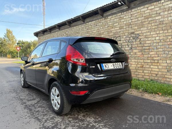 Melns Ford Fiesta 2009 Jelgava, ar dzinēja tilpumu 1.40 L un nobraukumu 0 tūkst. km par 2150 €, foto 4 vietnē AUTOMOTO.COM.LV
