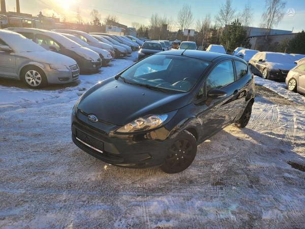 Melns Ford Fiesta 2010 Telšiai, ar dzinēja tilpumu 1.56 L un nobraukumu 250 tūkst. km par 2999 €, foto 3 vietnē AUTOMOTO.COM.LV