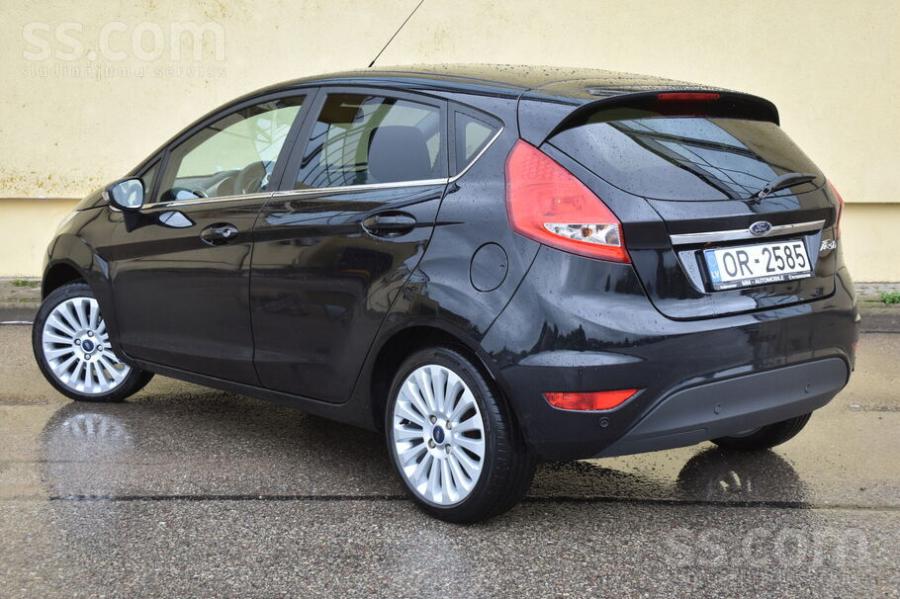 Black Ford Fiesta 2010 in Talsi, with an engine capacity of 1.40 L and mileage of 177 thousand km for 5800 €, photo 3 on AUTOMOTO.COM.LV