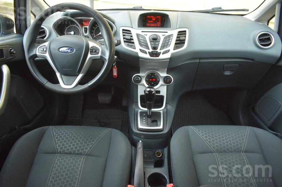 Black Ford Fiesta 2010 in Talsi, with an engine capacity of 1.40 L and mileage of 177 thousand km for 5800 €, photo 8 on AUTOMOTO.COM.LV