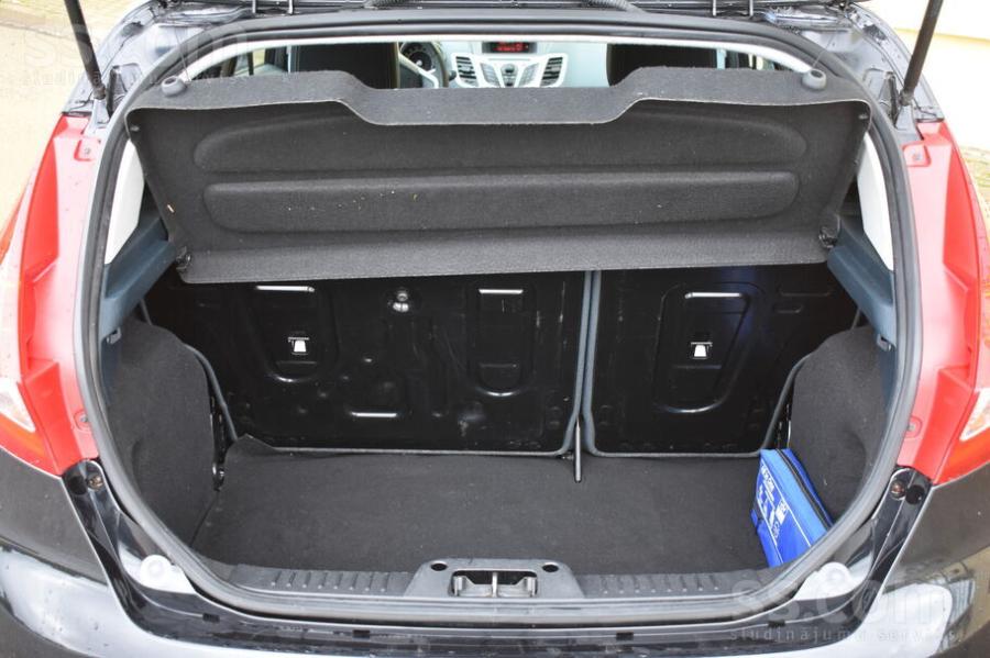 Black Ford Fiesta 2010 in Talsi, with an engine capacity of 1.40 L and mileage of 177 thousand km for 5800 €, photo 10 on AUTOMOTO.COM.LV