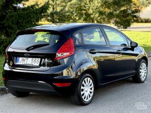 Melns Ford Fiesta 2010 Kauņa, ar dzinēja tilpumu 1.60 L un nobraukumu 277 tūkst. km par 2750 €, foto 4 vietnē AUTOMOTO.COM.LV