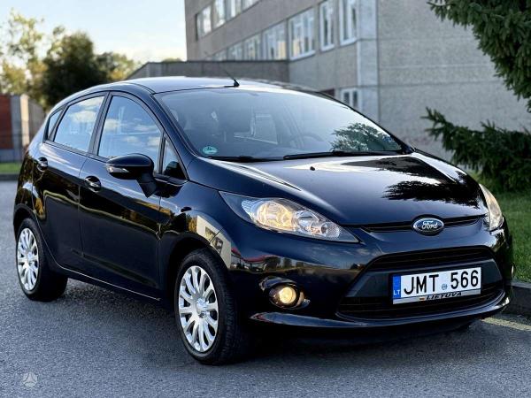 Melns Ford Fiesta 2010 Kauņa, ar dzinēja tilpumu 1.56 L un nobraukumu 277 tūkst. km par 2750 €, foto 1 vietnē AUTOMOTO.COM.LV