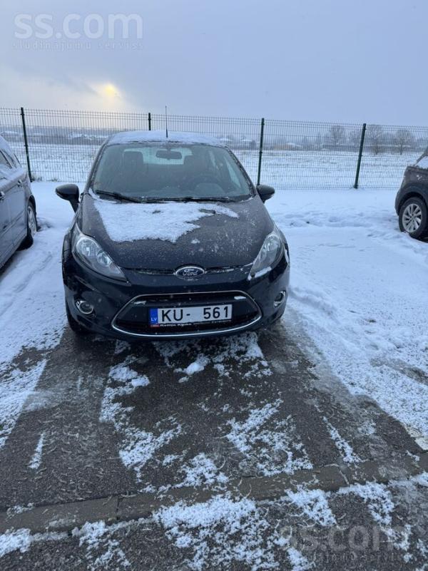 Black Ford Fiesta 2011 in Riga, with an engine capacity of 1.40 L and mileage of 139 thousand km for 3500 €, photo 7 on AUTOMOTO.COM.LV