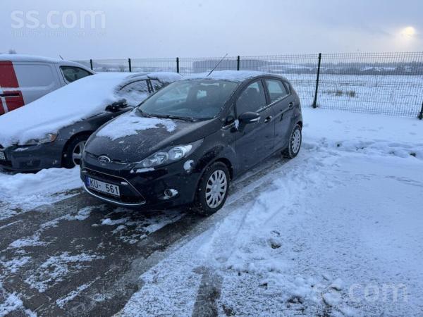 Black Ford Fiesta 2011 in Riga, with an engine capacity of 1.40 L and mileage of 139 thousand km for 3500 €, photo 8 on AUTOMOTO.COM.LV