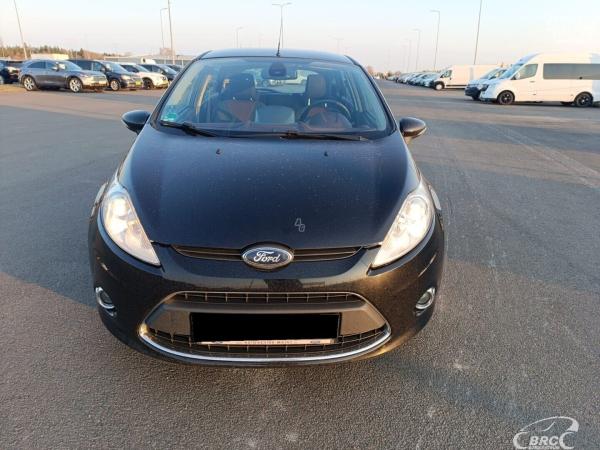 Black Ford Fiesta 2011 in Avizieniai, with an engine capacity of 1.60 L and mileage of 305 thousand km for 900 €, photo 8 on AUTOMOTO.COM.LV