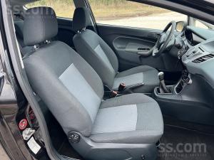 Melns Ford Fiesta 2011 Jelgava, ar dzinēja tilpumu 1.30 L un nobraukumu 163 tūkst. km par 2995 €, foto 12 vietnē AUTOMOTO.COM.LV