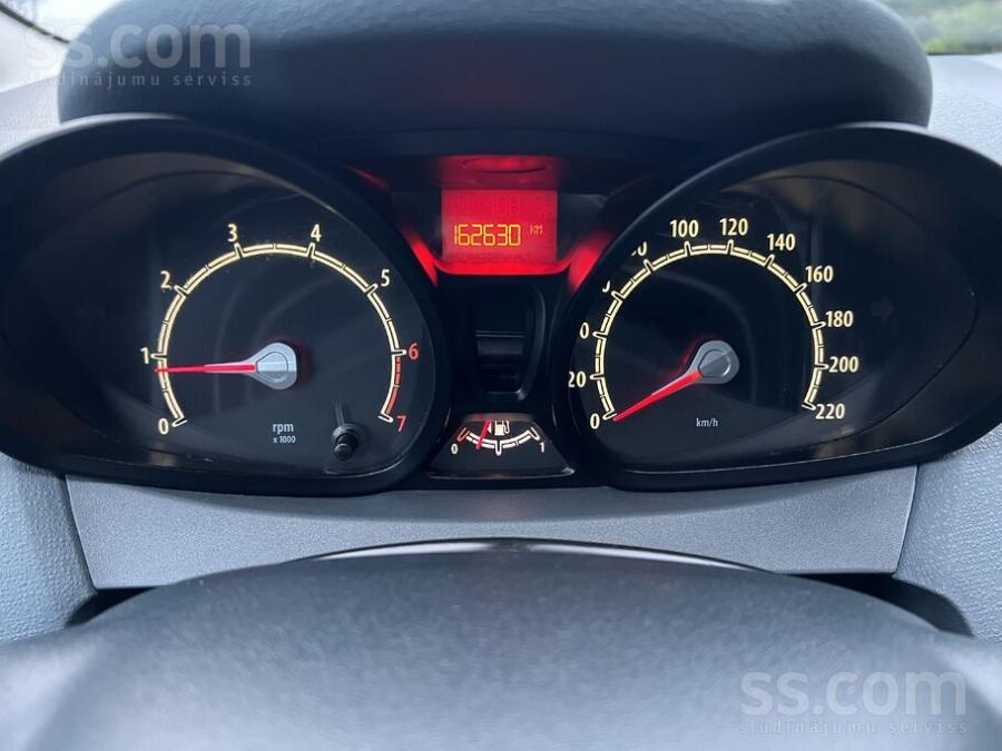 Melns Ford Fiesta 2011 Jelgava, ar dzinēja tilpumu 1.30 L un nobraukumu 163 tūkst. km par 2995 €, foto 19 vietnē AUTOMOTO.COM.LV