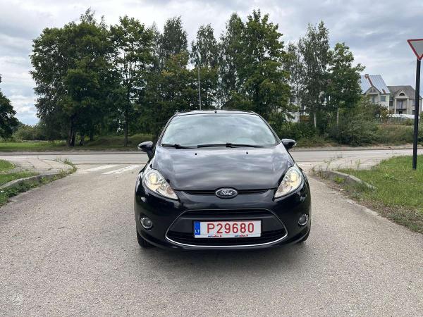 Melns Ford Fiesta 2011 Alīta, ar dzinēja tilpumu 1.56 L un nobraukumu 265 tūkst. km par 3300 €, foto 7 vietnē AUTOMOTO.COM.LV