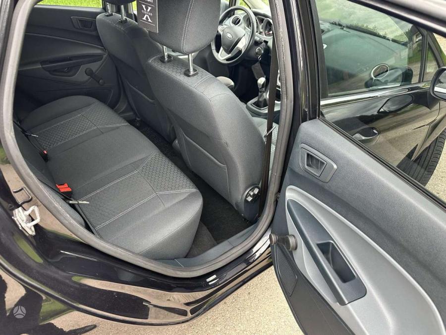 Melns Ford Fiesta 2011 Alīta, ar dzinēja tilpumu 1.56 L un nobraukumu 265 tūkst. km par 3300 €, foto 14 vietnē AUTOMOTO.COM.LV