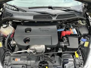 Melns Ford Fiesta 2011 Alīta, ar dzinēja tilpumu 1.56 L un nobraukumu 265 tūkst. km par 3300 €, foto 23 vietnē AUTOMOTO.COM.LV