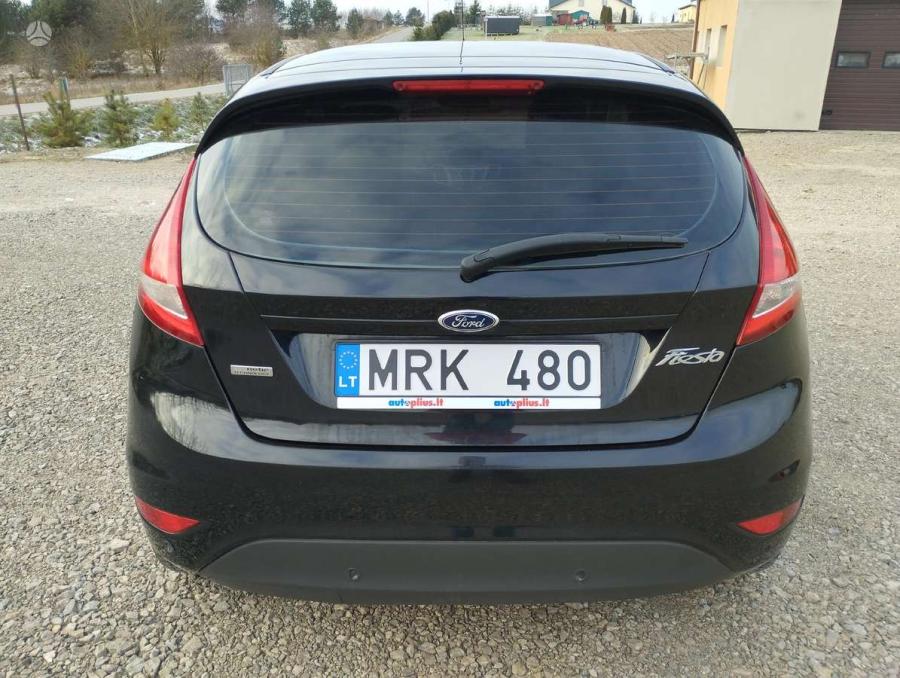 Melns Ford Fiesta 2012 Viļņa, ar dzinēja tilpumu 1.56 L un nobraukumu 285 tūkst. km par 2699 €, foto 6 vietnē AUTOMOTO.COM.LV