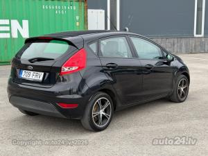 Black Ford Fiesta 2012 in Tallinn, with an engine capacity of 1.60 L and mileage of 189 thousand km for 3900 €, photo 4 on AUTOMOTO.COM.LV