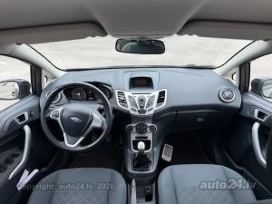 Black Ford Fiesta 2012 in Tallinn, with an engine capacity of 1.60 L and mileage of 189 thousand km for 3900 €, photo 6 on AUTOMOTO.COM.LV