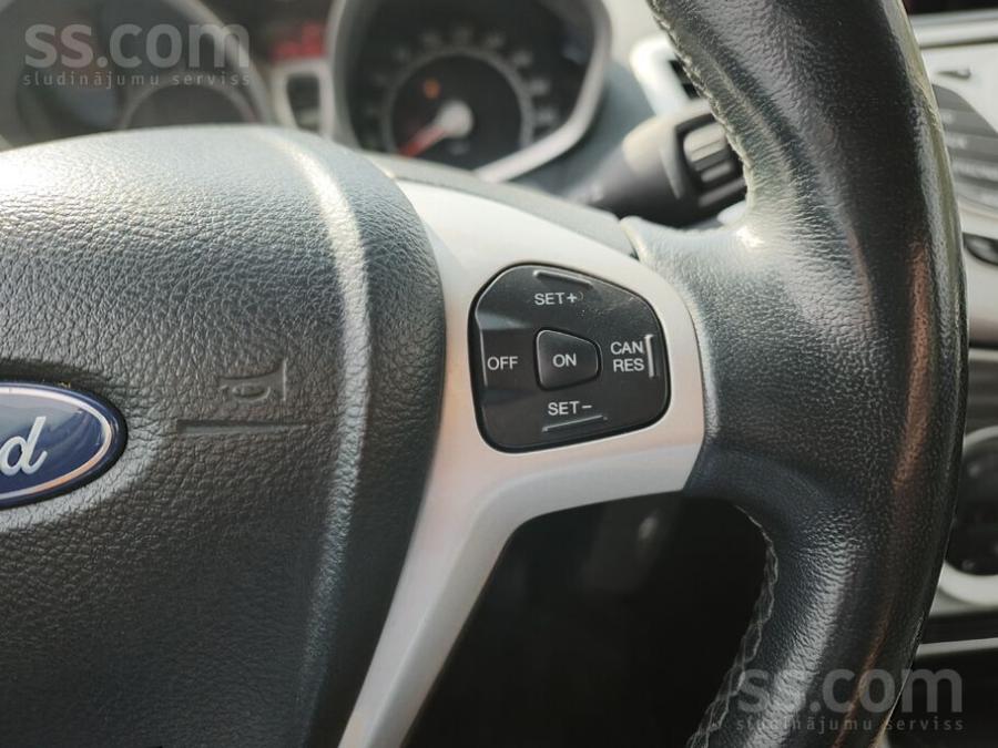 Black Ford Fiesta 2012 in Jelgava, with an engine capacity of 1.40 L and mileage of 0 thousand km for 3290 €, photo 28 on AUTOMOTO.COM.LV