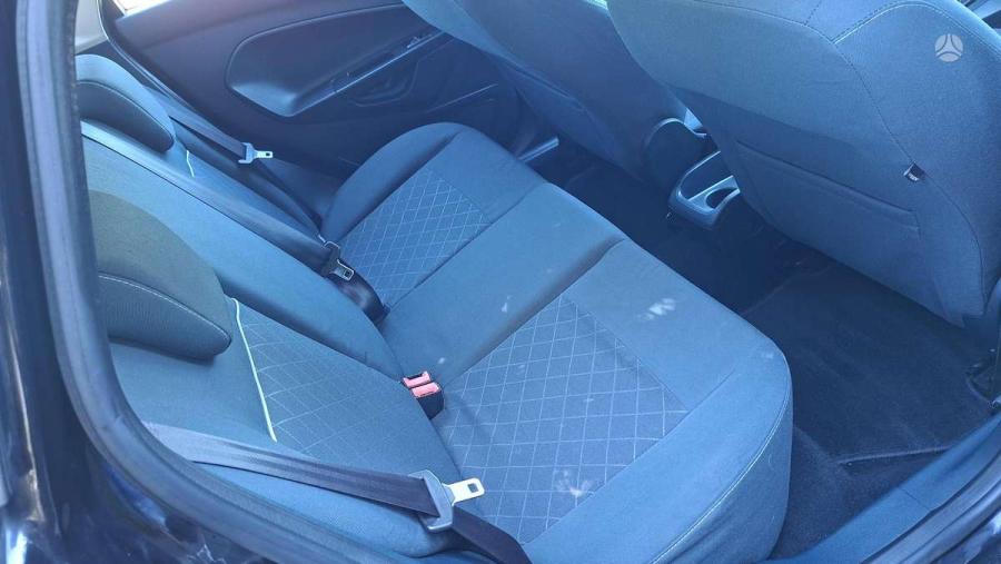 Melns Ford Fiesta 2012 Kauņa, ar dzinēja tilpumu 1.30 L un nobraukumu 160 tūkst. km par 3650 €, foto 20 vietnē AUTOMOTO.COM.LV