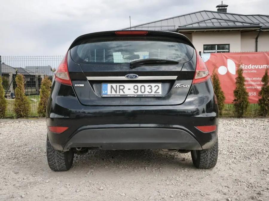 Melns Ford Fiesta 2012 Jelgava, ar dzinēja tilpumu 1.40 L un nobraukumu 275 tūkst. km par 3290 €, foto 6 vietnē AUTOMOTO.COM.LV