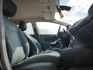 Melns Ford Fiesta 2012 Jelgava, ar dzinēja tilpumu 1.40 L un nobraukumu 275 tūkst. km par 3290 €, foto 13 vietnē AUTOMOTO.COM.LV