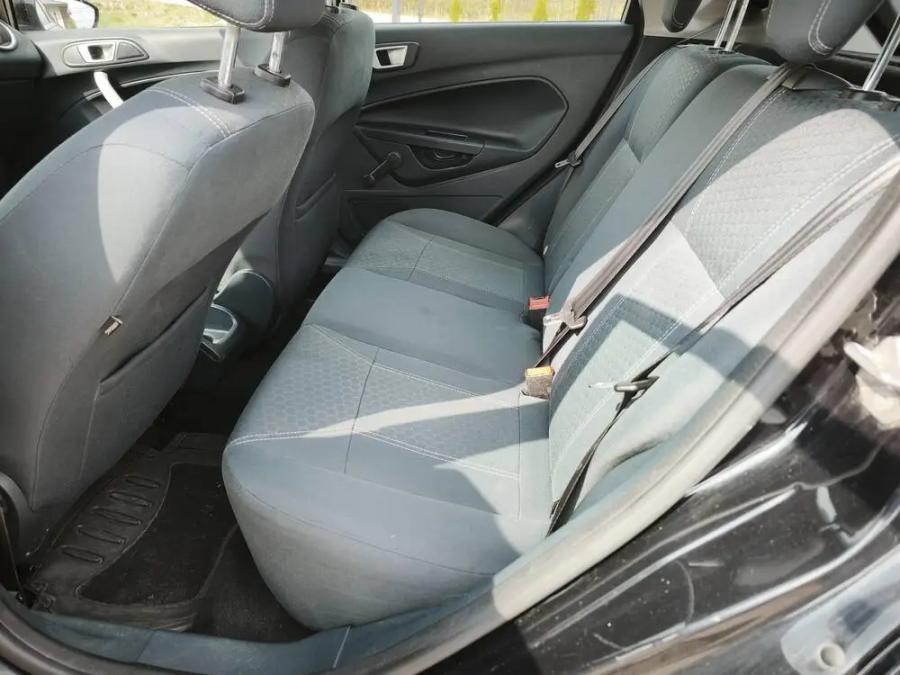 Melns Ford Fiesta 2012 Jelgava, ar dzinēja tilpumu 1.40 L un nobraukumu 275 tūkst. km par 3290 €, foto 17 vietnē AUTOMOTO.COM.LV