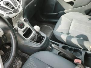 Melns Ford Fiesta 2012 Jelgava, ar dzinēja tilpumu 1.40 L un nobraukumu 275 tūkst. km par 3290 €, foto 20 vietnē AUTOMOTO.COM.LV