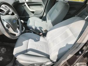 Melns Ford Fiesta 2012 Jelgava, ar dzinēja tilpumu 1.40 L un nobraukumu 275 tūkst. km par 3290 €, foto 21 vietnē AUTOMOTO.COM.LV