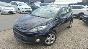 Melns Ford Fiesta 2012 Kauņa, ar dzinēja tilpumu 1.30 L un nobraukumu 168 tūkst. km par 3650 €, foto 3 vietnē AUTOMOTO.COM.LV