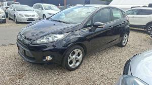 Melns Ford Fiesta 2012 Kauņa, ar dzinēja tilpumu 1.30 L un nobraukumu 168 tūkst. km par 3650 €, foto 4 vietnē AUTOMOTO.COM.LV