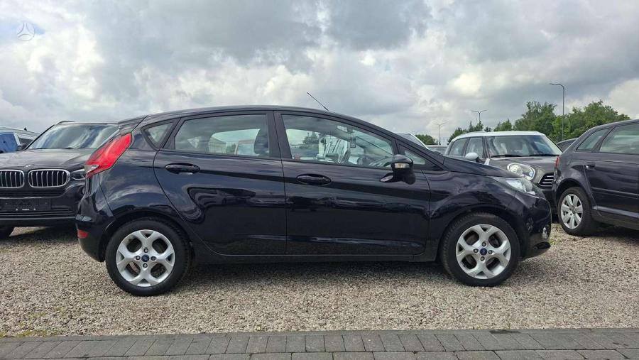 Melns Ford Fiesta 2012 Kauņa, ar dzinēja tilpumu 1.30 L un nobraukumu 168 tūkst. km par 3650 €, foto 6 vietnē AUTOMOTO.COM.LV