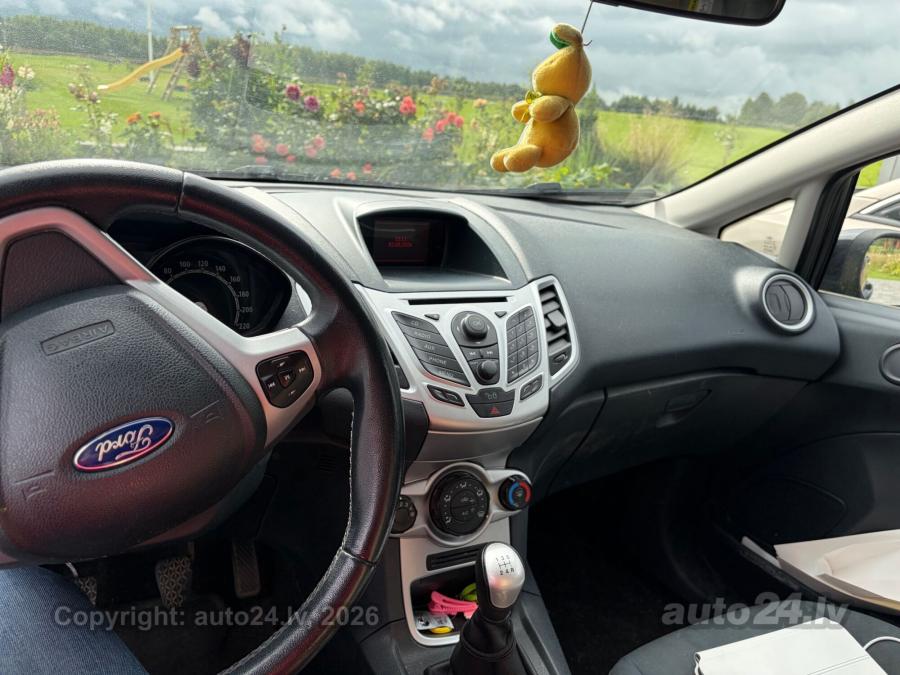 Black Ford Fiesta 2012 in Tallinn, with an engine capacity of 1.60 L and mileage of 208 thousand km for 3200 €, photo 1 on AUTOMOTO.COM.LV
