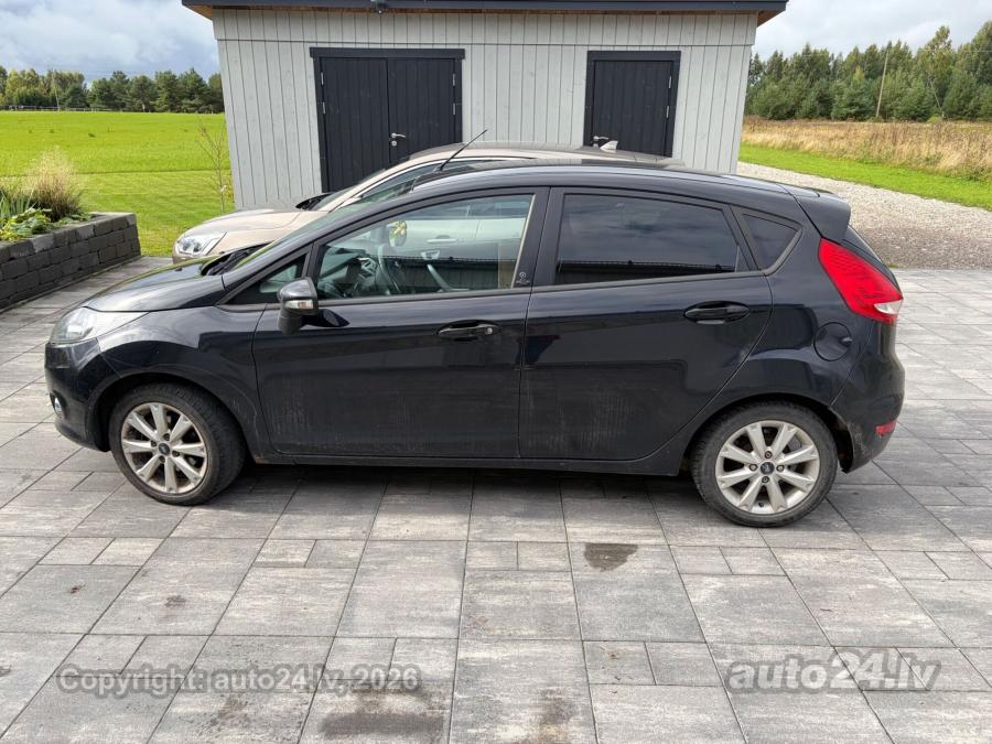 Black Ford Fiesta 2012 in Tallinn, with an engine capacity of 1.60 L and mileage of 208 thousand km for 3200 €, photo 3 on AUTOMOTO.COM.LV