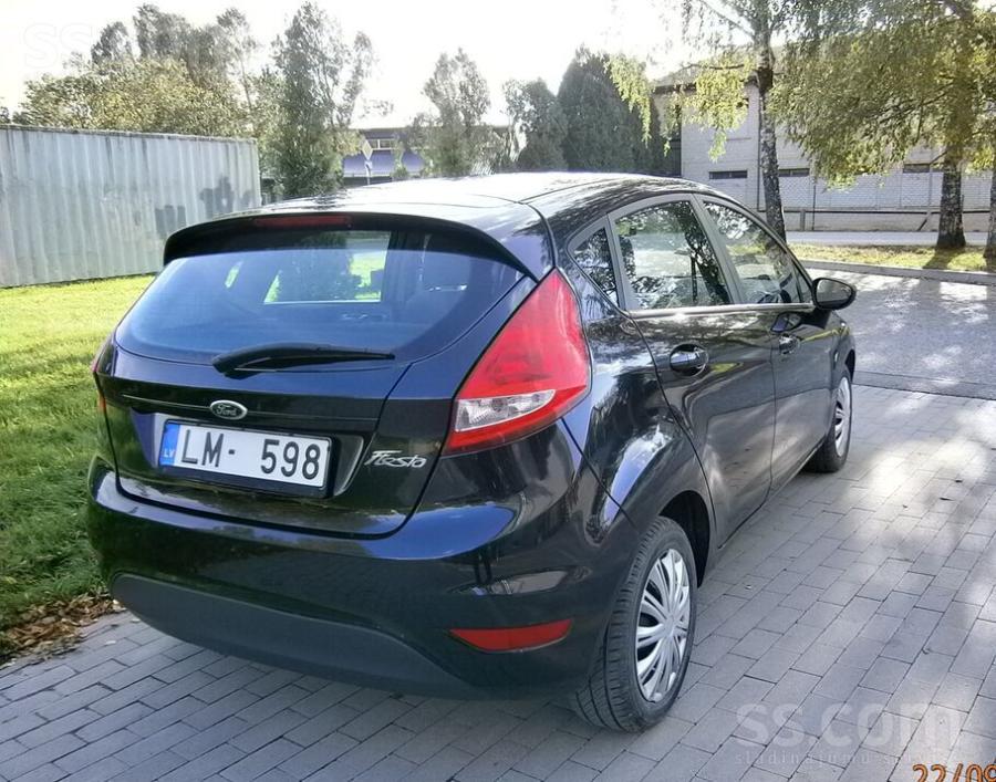 Black Ford Fiesta 2012 in Riga, with an engine capacity of 1.40 L and mileage of 193 thousand km for 3350 €, photo 4 on AUTOMOTO.COM.LV